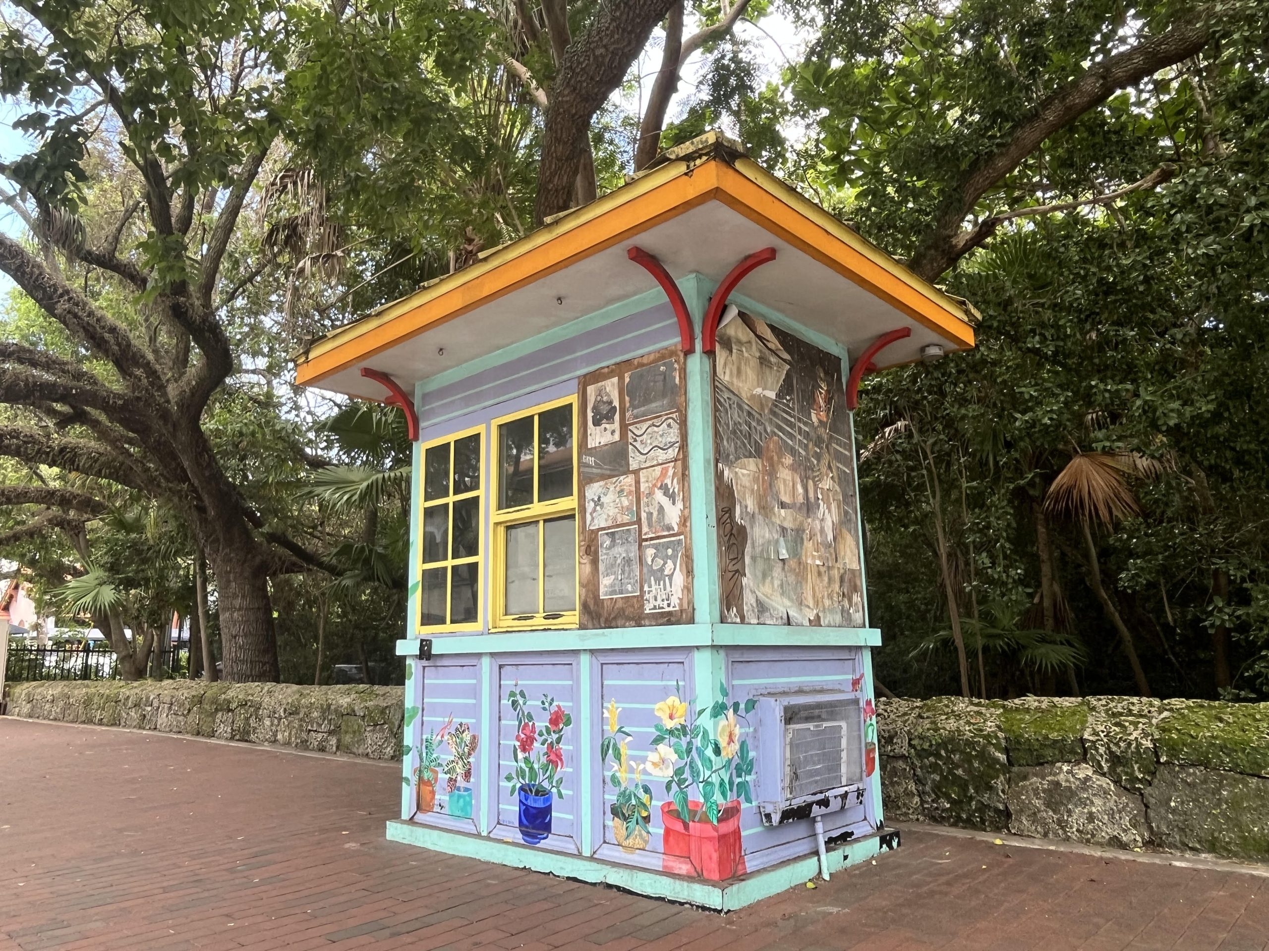 Smile! This Forgotten Kiosk May Be Your Next Photo Op - Coconut Grove ...
